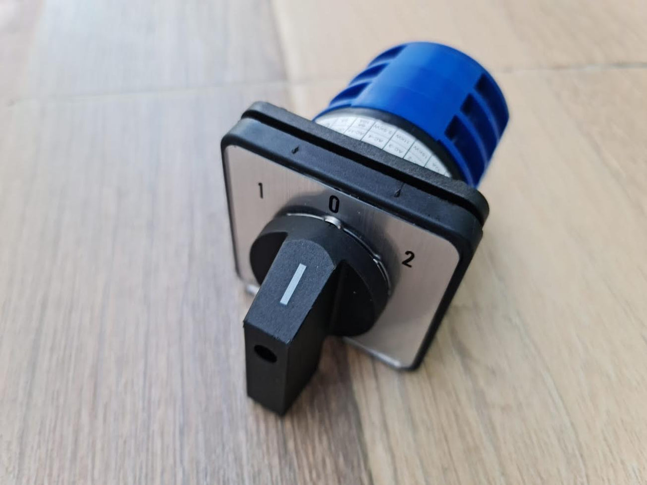 Buy 20A Changeover Control Rotary Switch - On-Off-On, 3 Positions